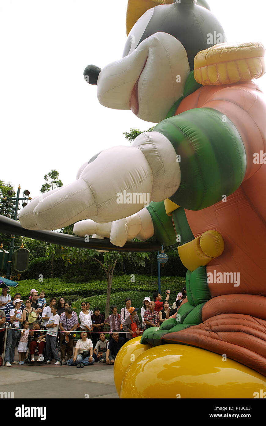 A FLOAT WITH A GIANT MICKEY MOUSE IN THE PARADE AT HONG KONG DISNEYLAND ...