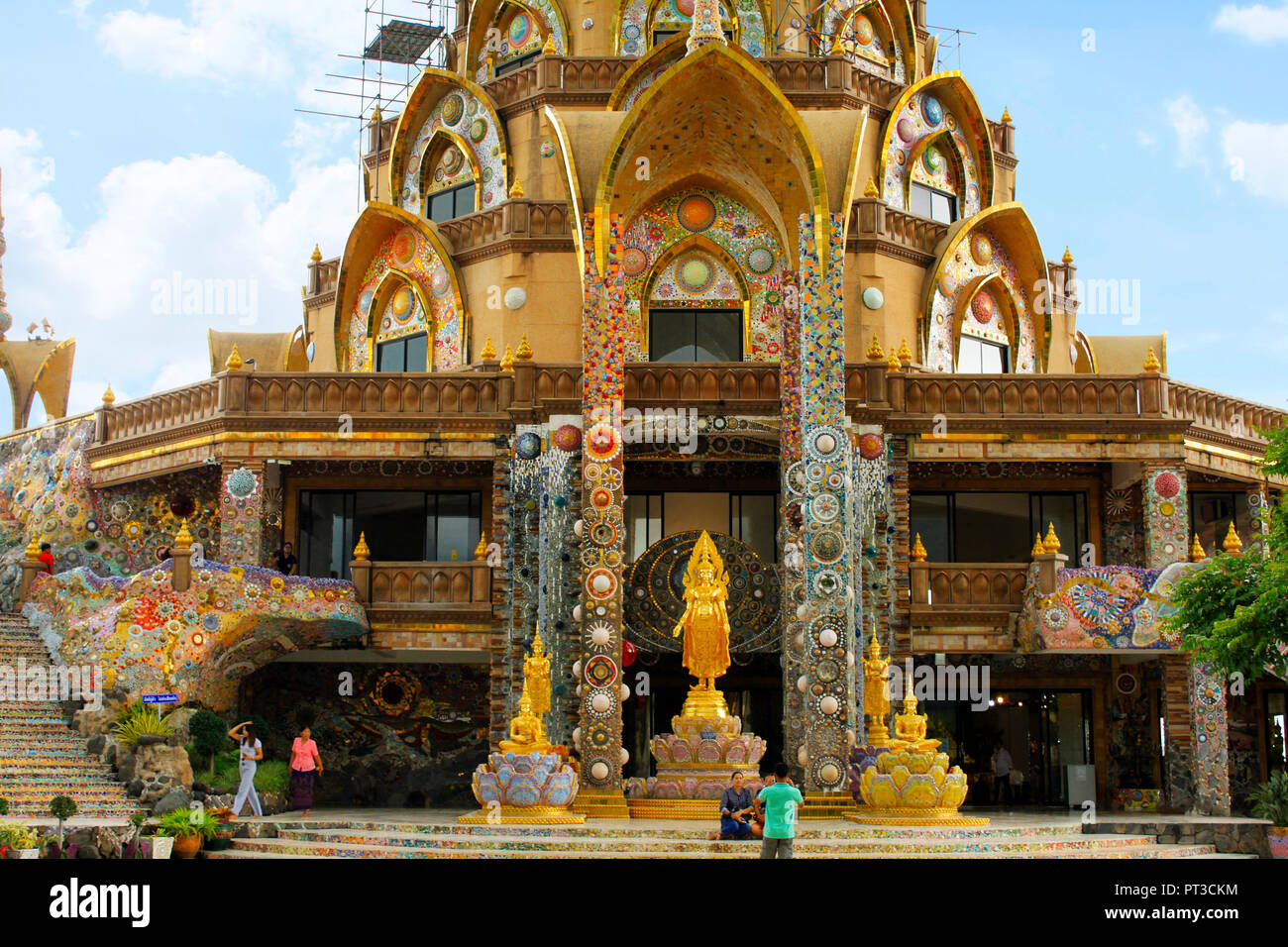 The main temple building of Pha Sorn Kaew is lotus flower inspired ...