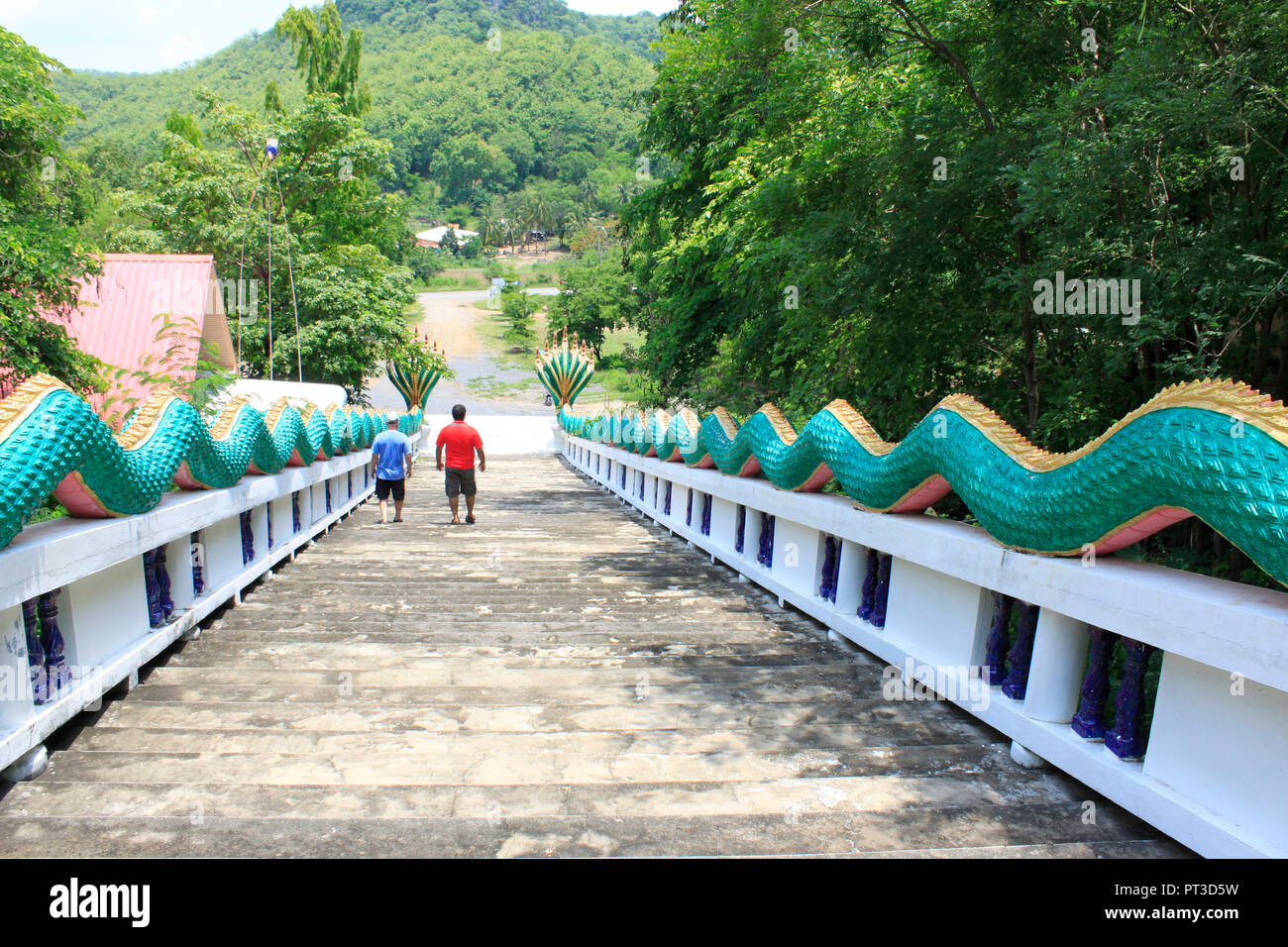 Dragon railing hi-res stock photography and images - Alamy