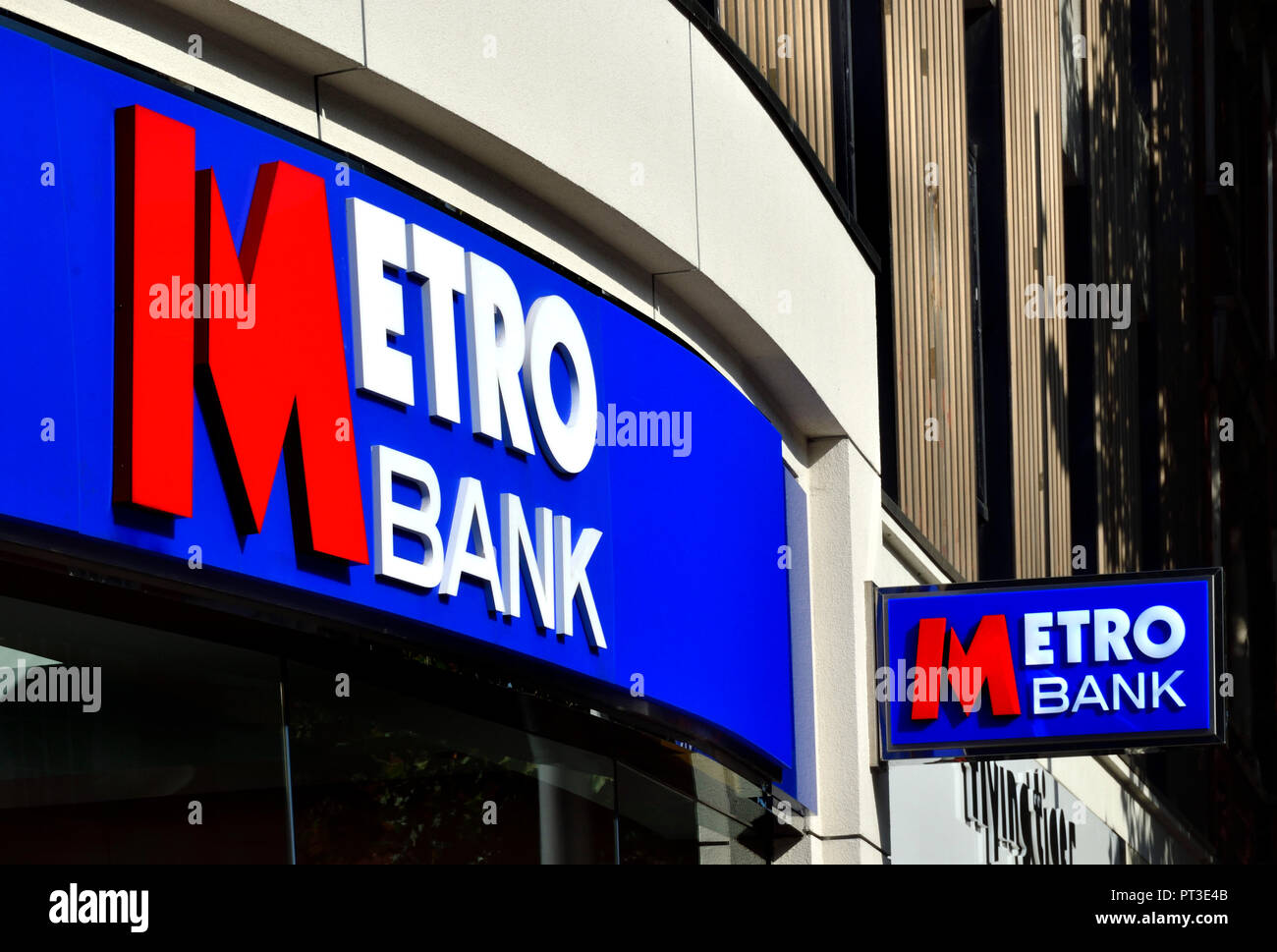 Metro bank logo hi-res stock photography and images - Alamy