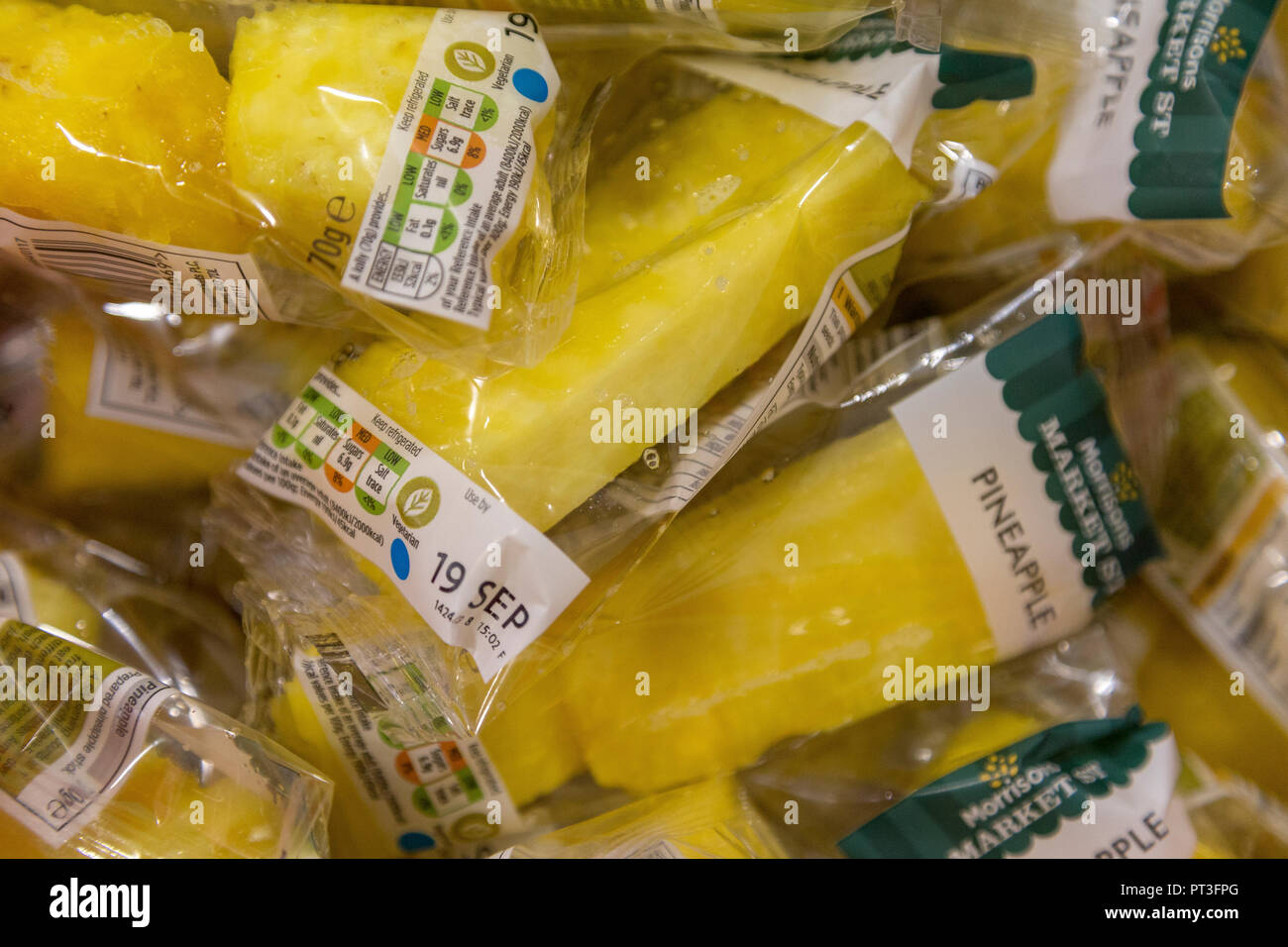 Packaged convenience food hi-res stock photography and images - Alamy