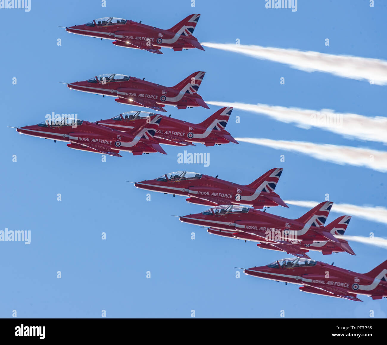 Red Arrows close up in flight Stock Photo - Alamy