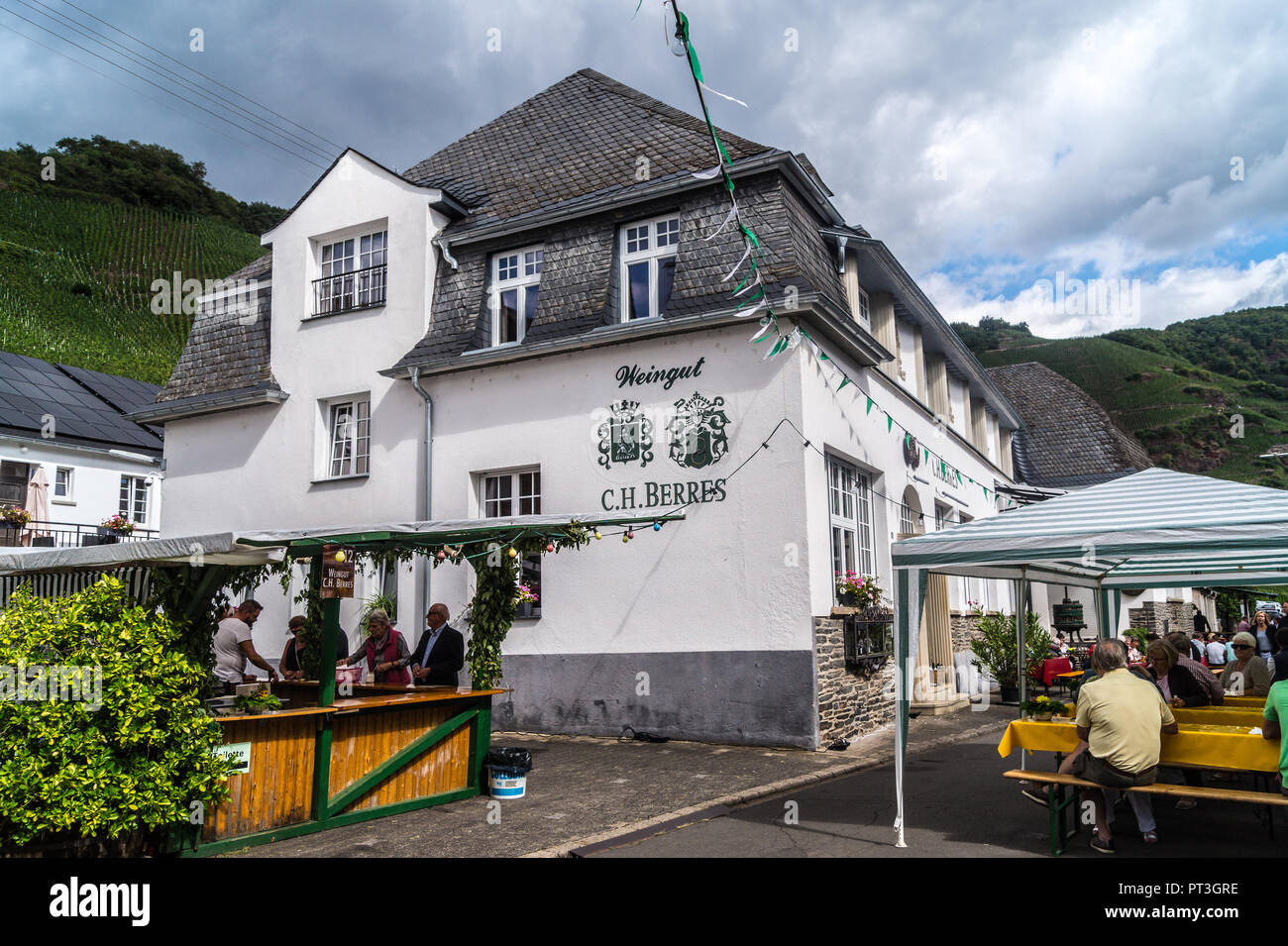 Vineyard urziger wurzgarten hi-res stock photography and images - Alamy
