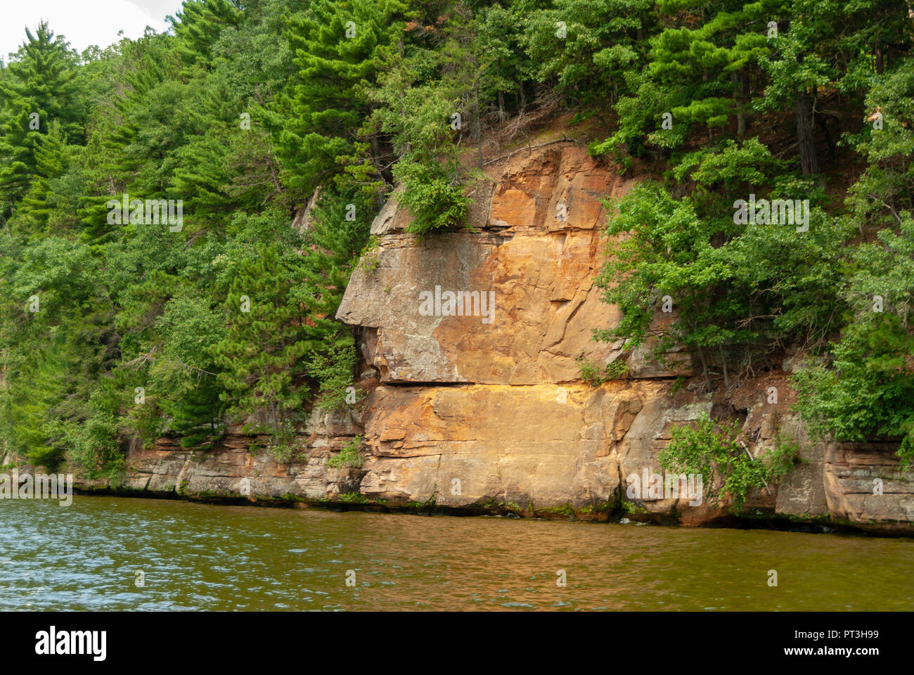 Beautiful Upper Wisconsin Dells Cliffs and Canyons Winnebago Tour Boat ...