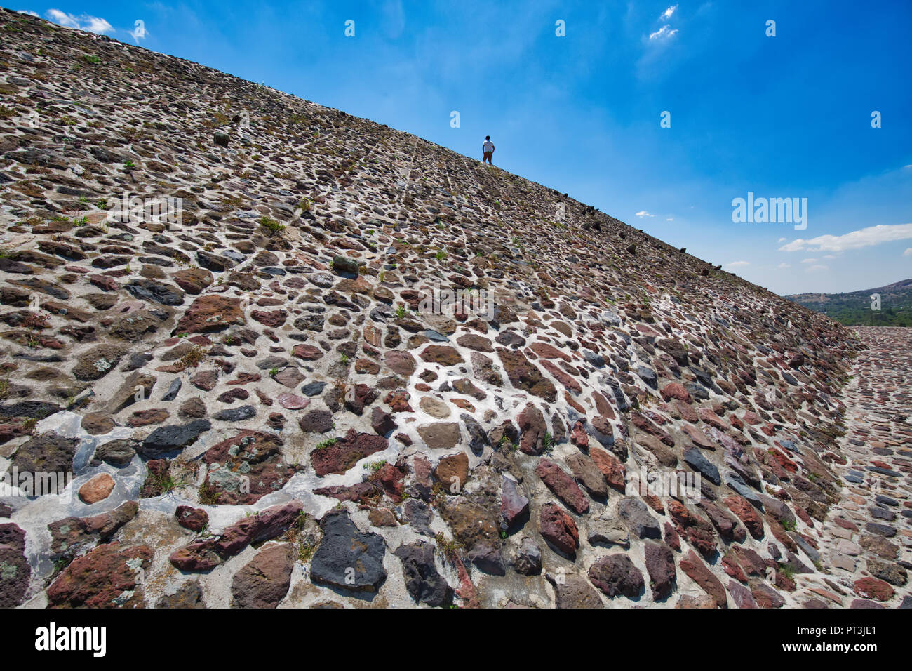 Landmark Teotihuacan pyramids located close to Mexico City Stock Photo ...