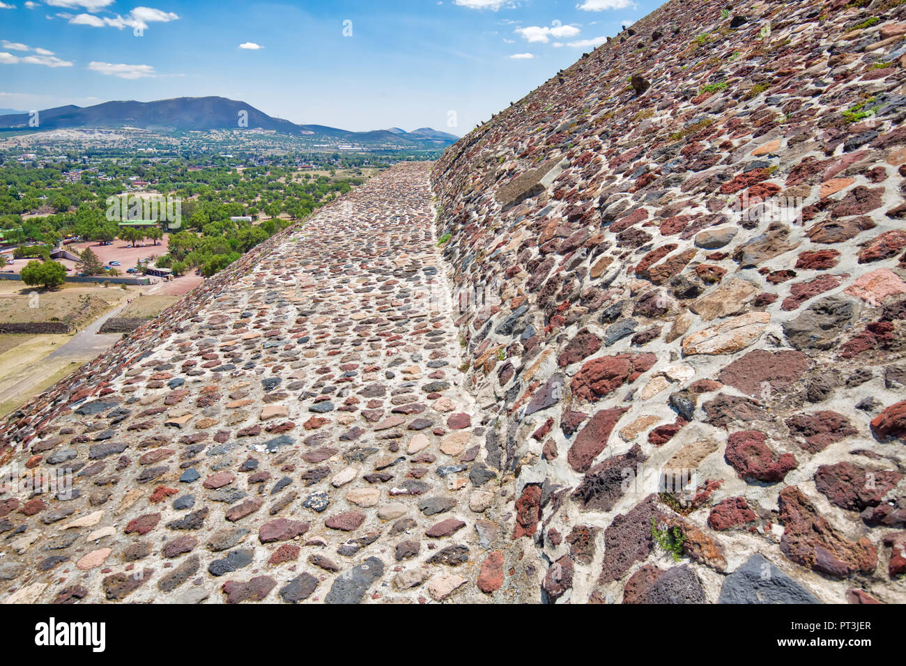 Landmark Teotihuacan pyramids located close to Mexico City Stock Photo ...