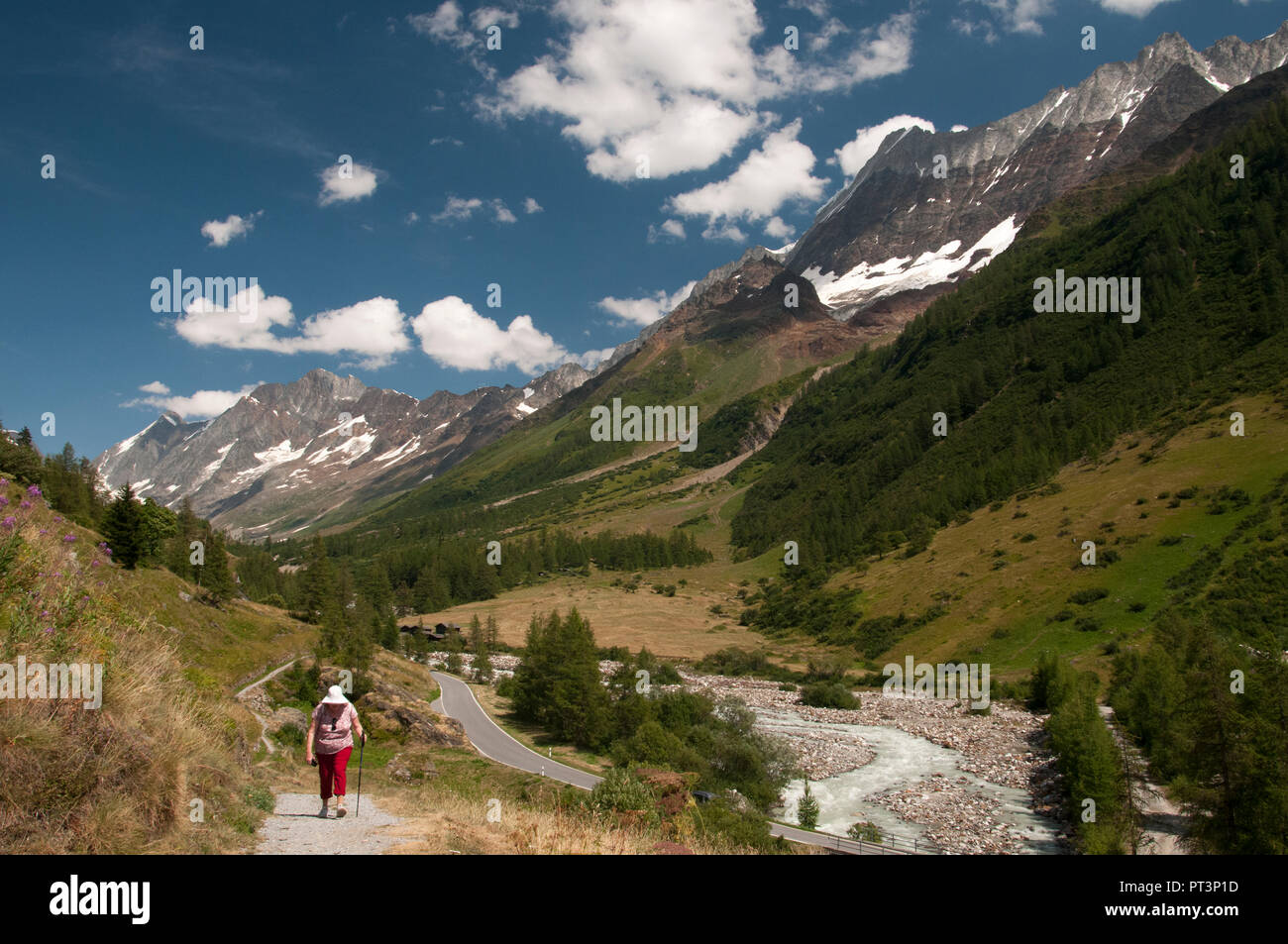 Alpine walking hi-res stock photography and images - Alamy