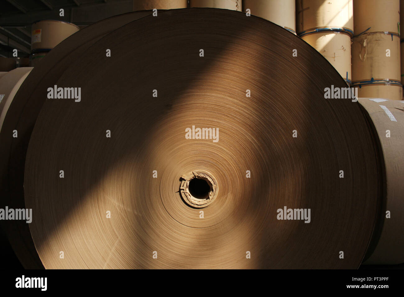 Printing machine white paper rolling hi-res stock photography and ...