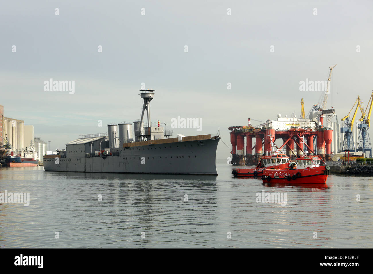 000 ton hms belfast hi-res stock photography and images - Alamy