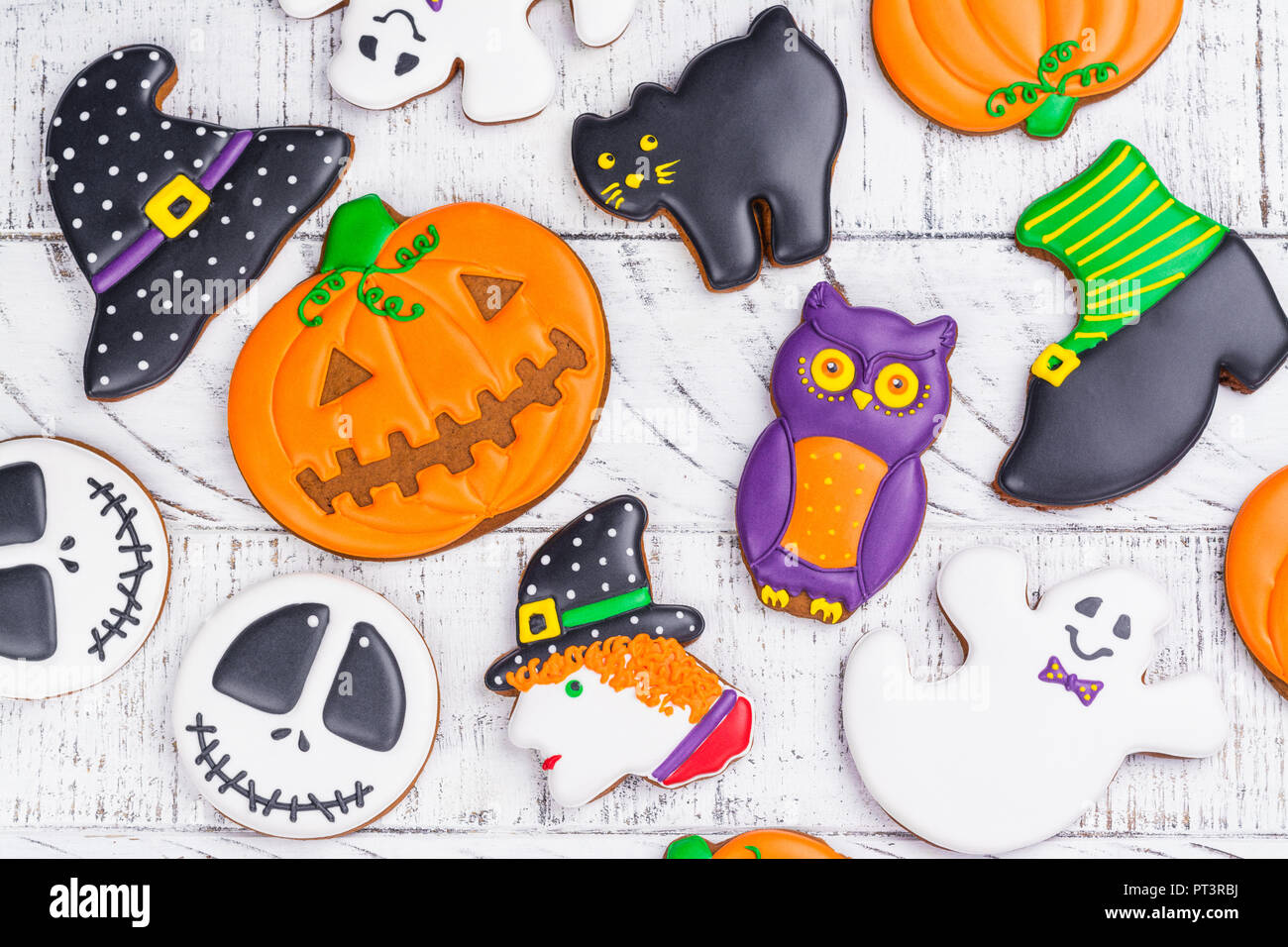 Halloween gingerbread cookies Stock Photo - Alamy