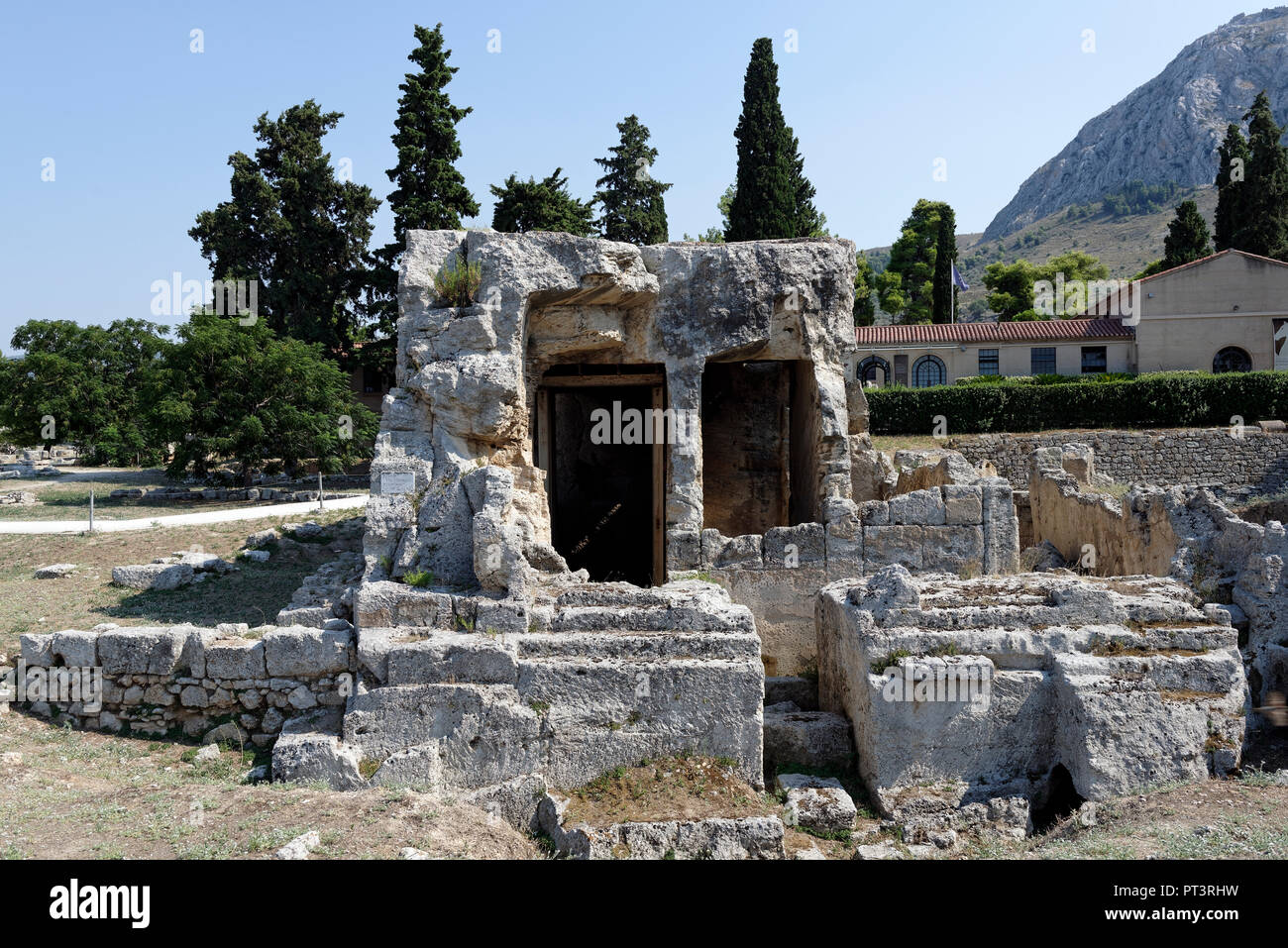 Limestone greek greece hi-res stock photography and images - Alamy