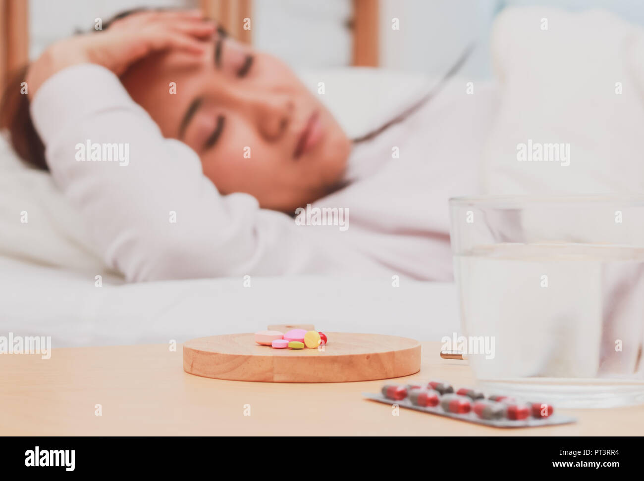 Sick person in hospital bed hi-res stock photography and images - Alamy