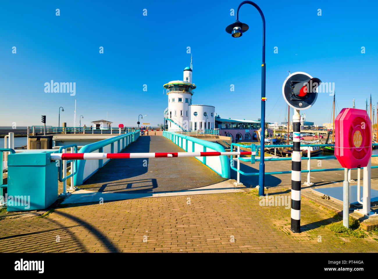 Oude Buitenhaven, pedestrian bridge, harbor, canal, boats, Harlingen ...