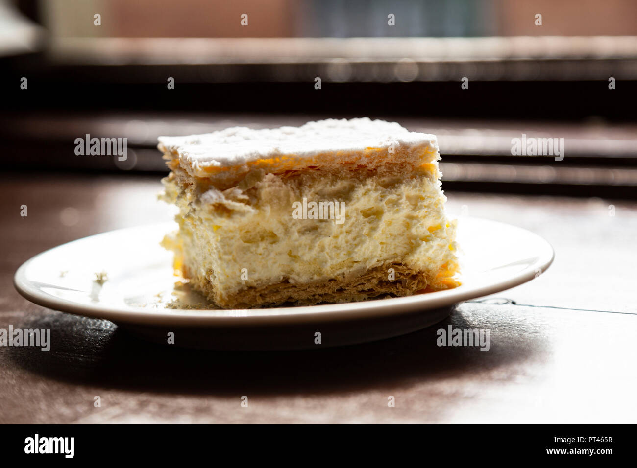 Kremowka papieska hi-res stock photography and images - Alamy