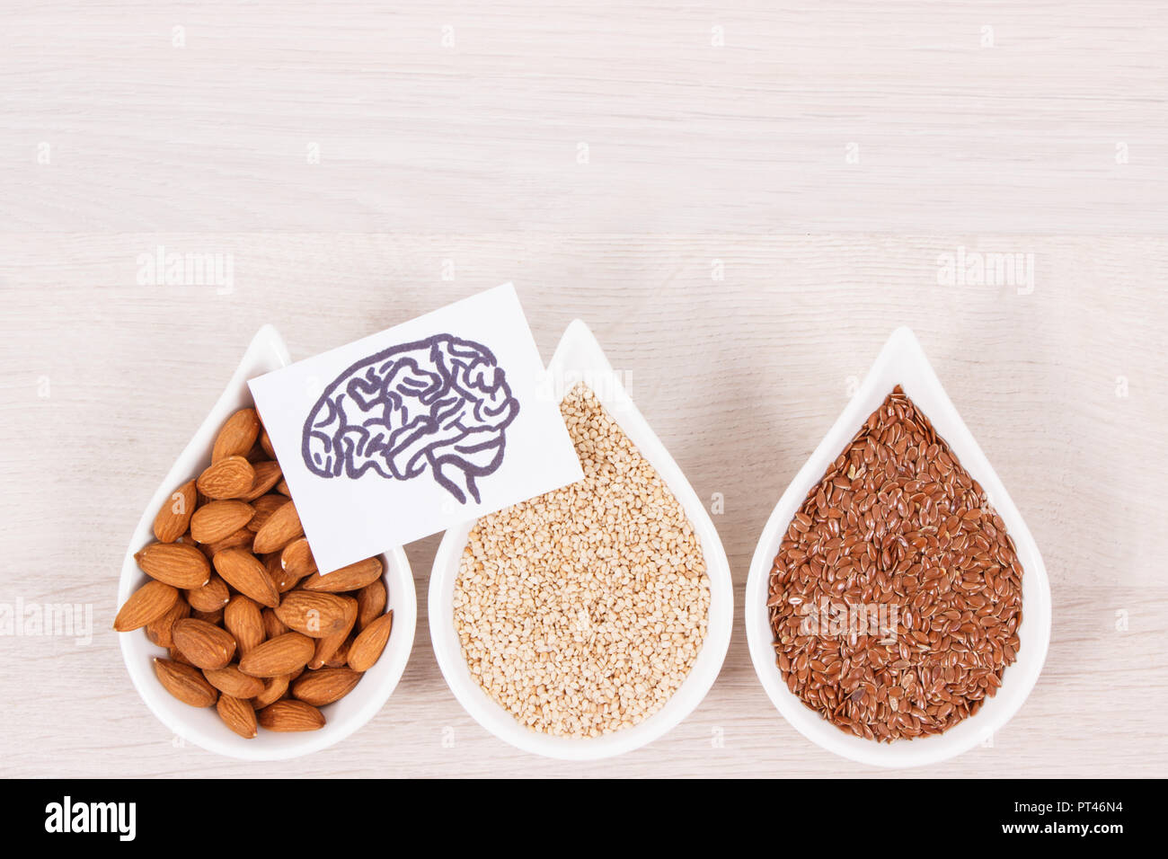 Drawing of brain and healthy food for power and good memory, copy space ...