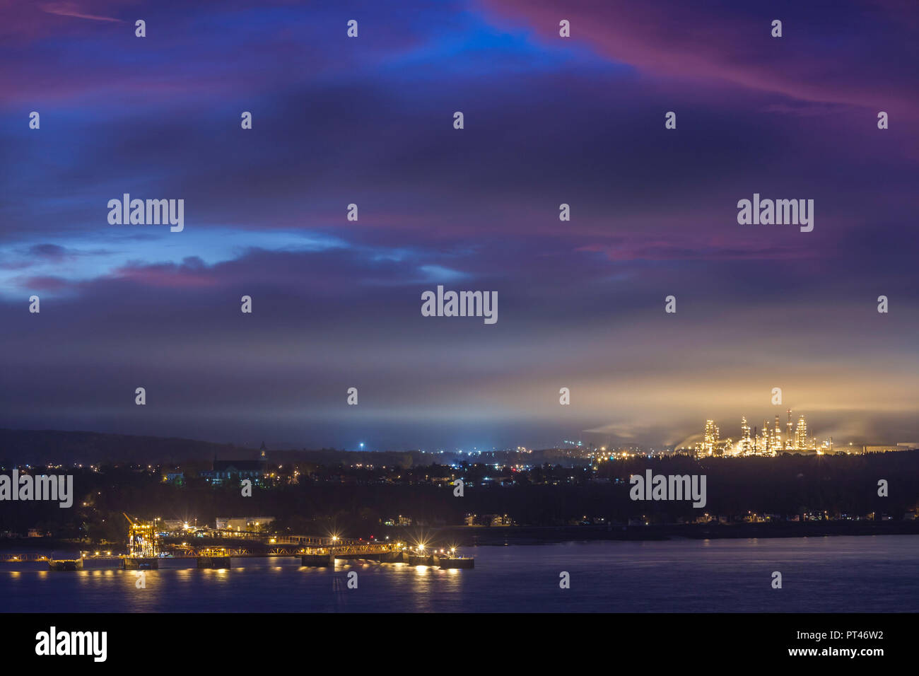 Canada refinery hi-res stock photography and images - Alamy
