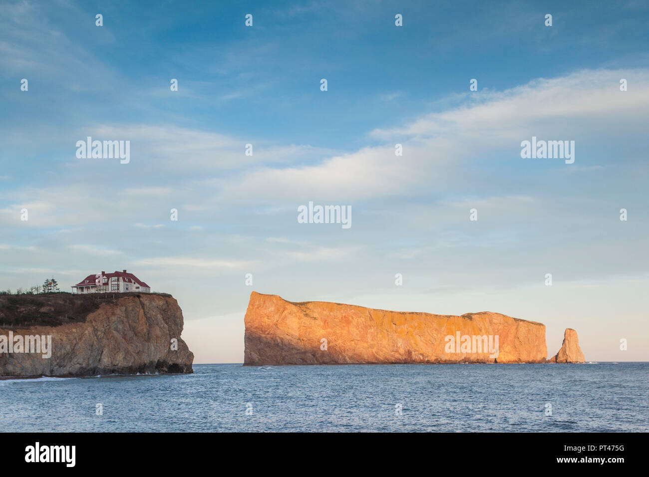 Perce rock gaspe quebec sunset hi-res stock photography and images - Alamy