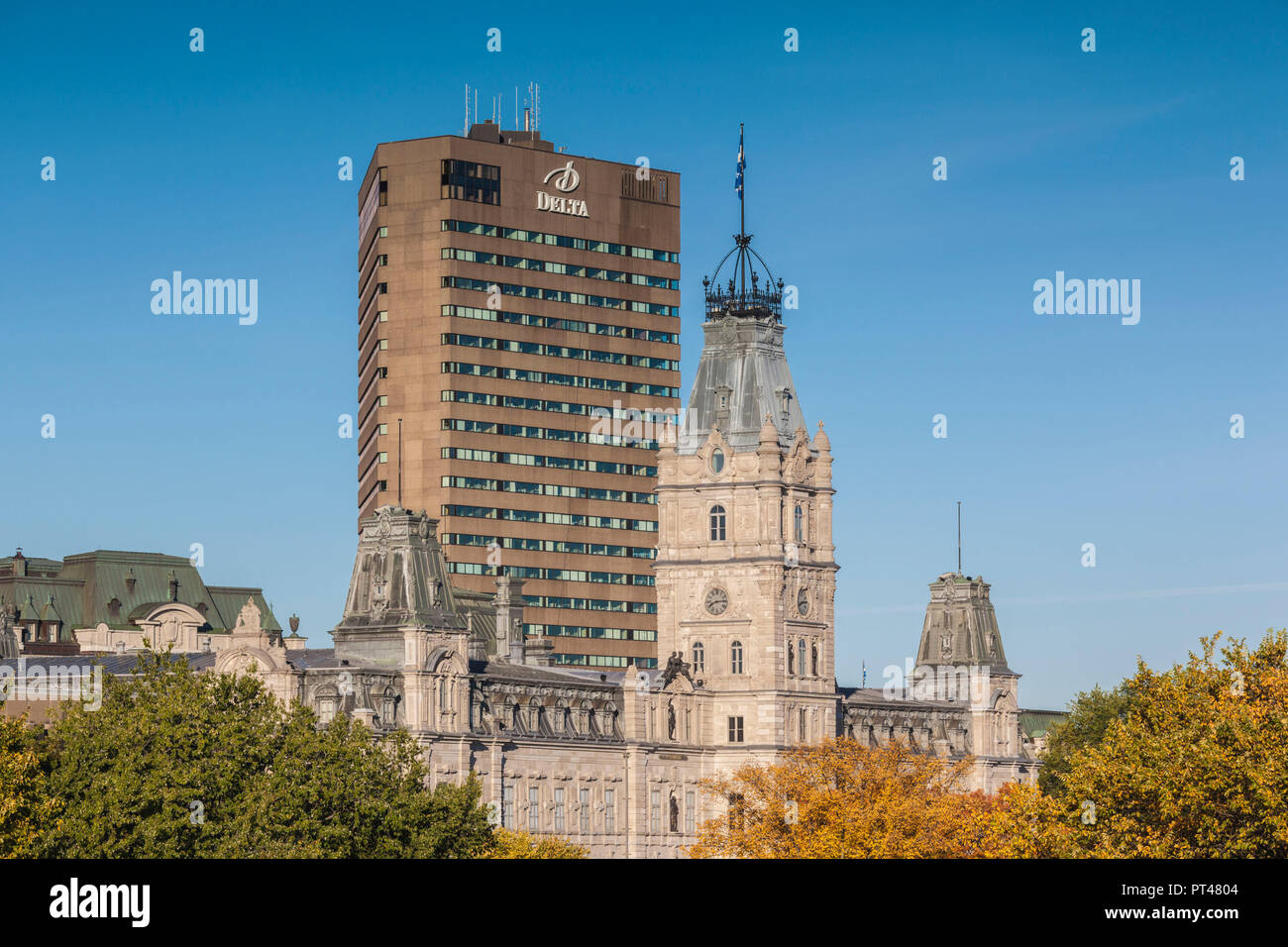 Hôtel du parlement quebec hi-res stock photography and images - Alamy