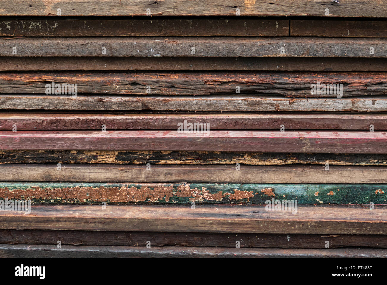 Skateboard wallpaper hi-res stock photography and images - Alamy