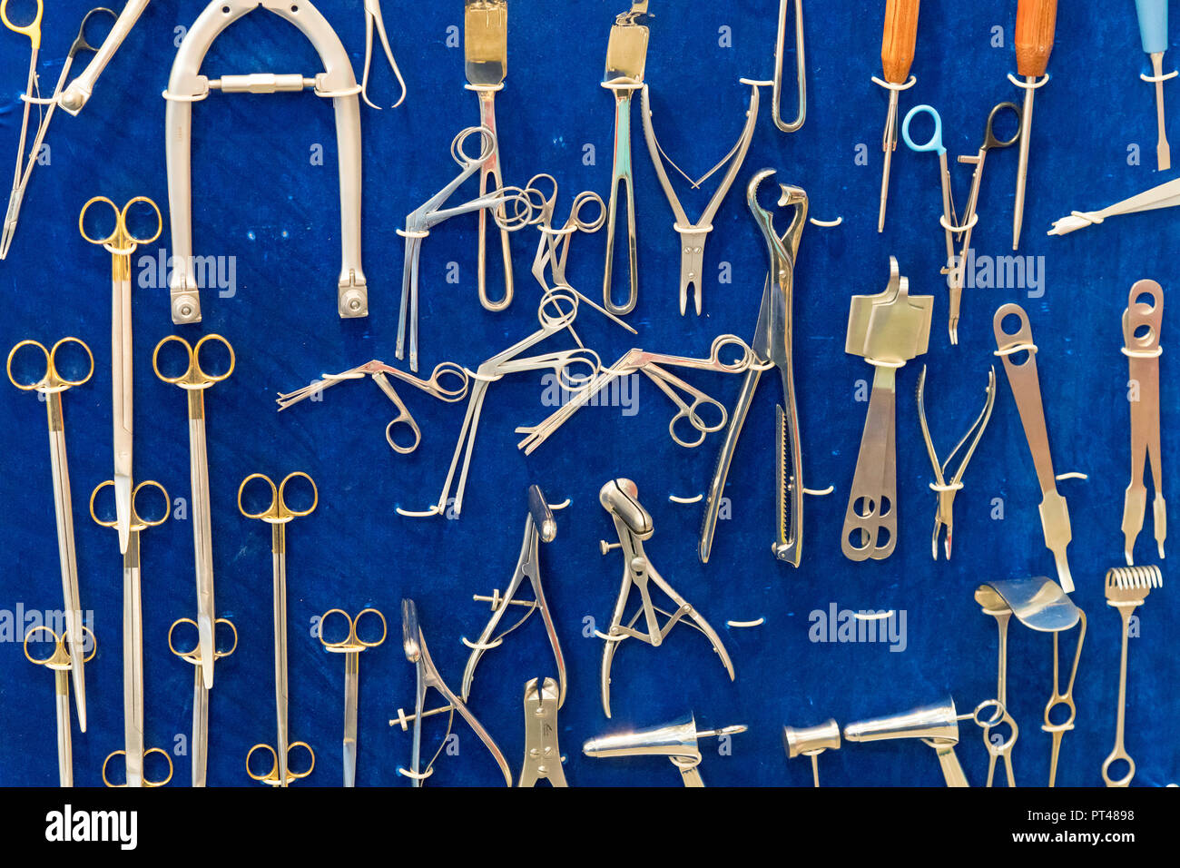 Gynecologist instruments hi-res stock photography and images - Alamy