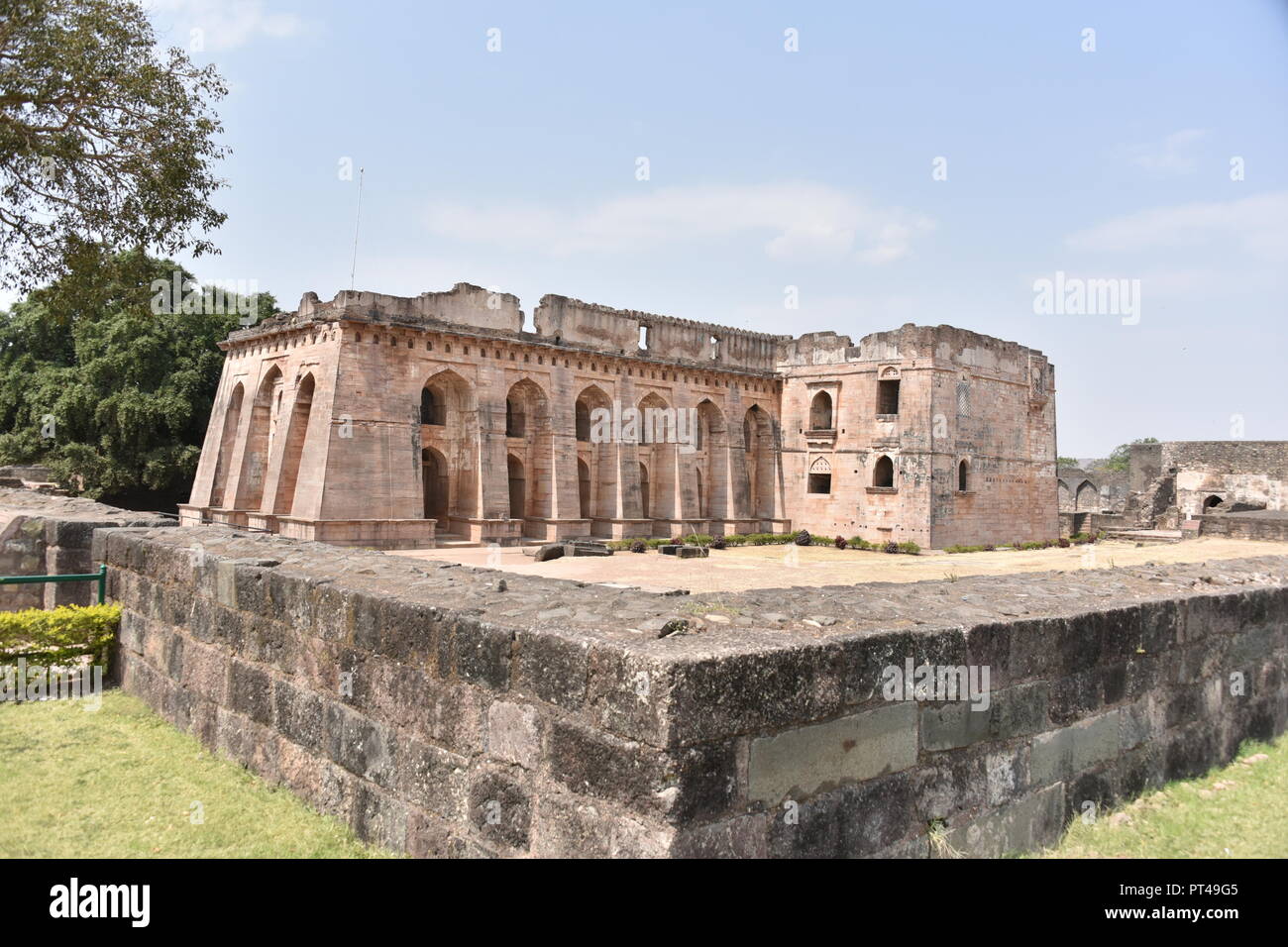 Hindola Mahal ,Mandu, Madhya Pradesh, India Stock Photo - Alamy