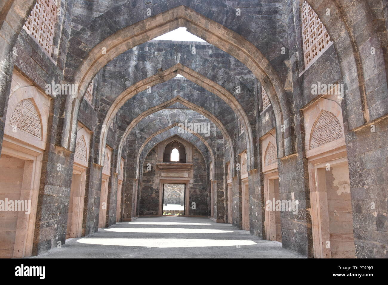 Hindola Mahal ,Mandu, Madhya Pradesh, India Stock Photo - Alamy