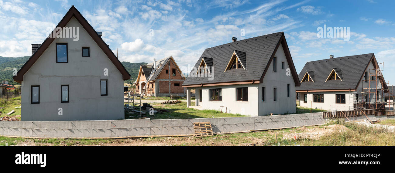 Many New build houses. Panorama Stock Photo - Alamy