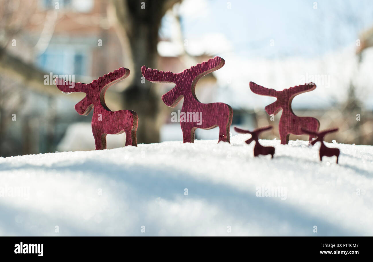 Deer shape hi-res stock photography and images - Alamy