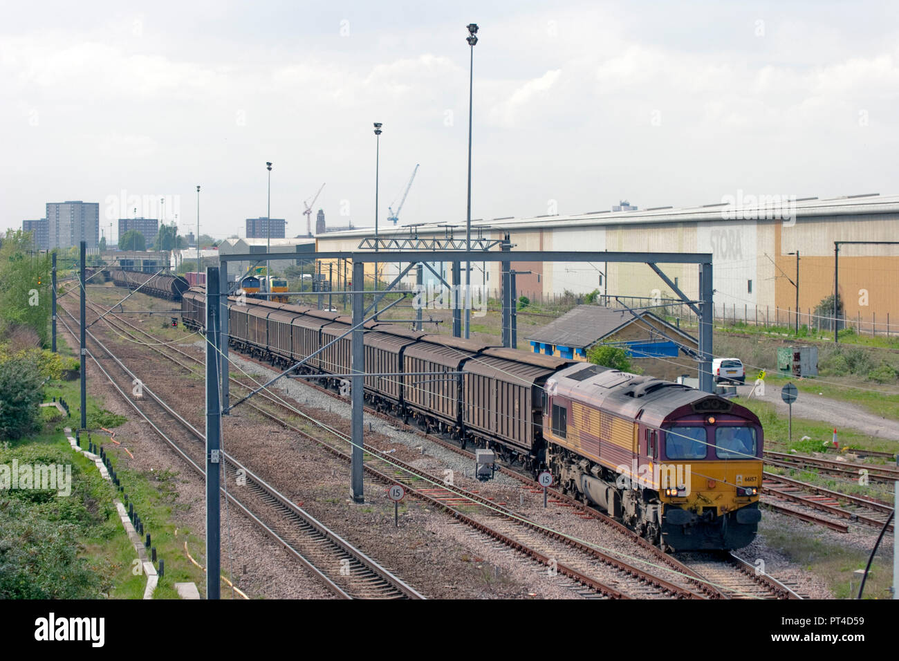 Rake of wagons hi-res stock photography and images - Alamy