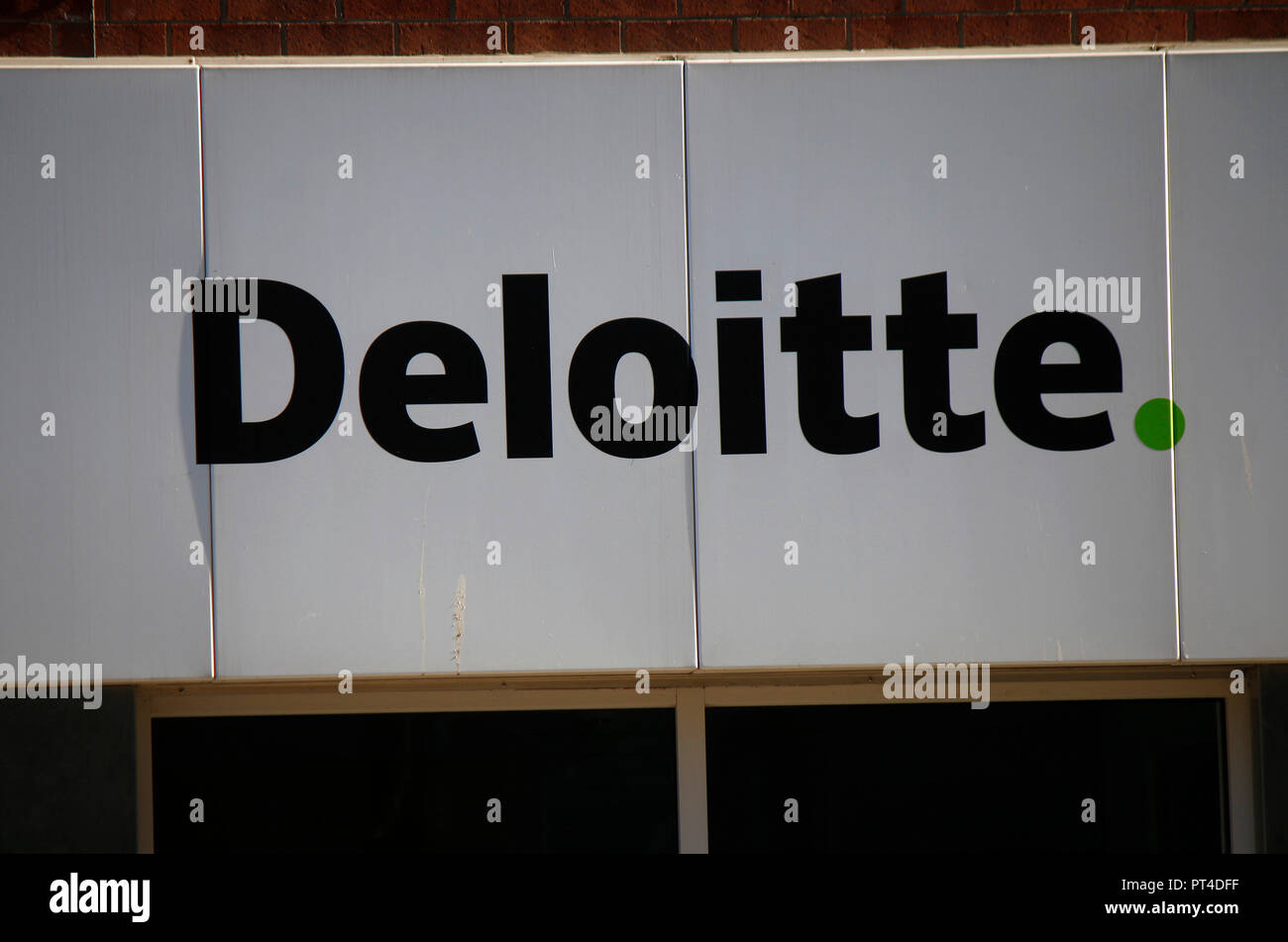 das Logo der Marke/ the logo of the brand "Deloitte", Belfast ...