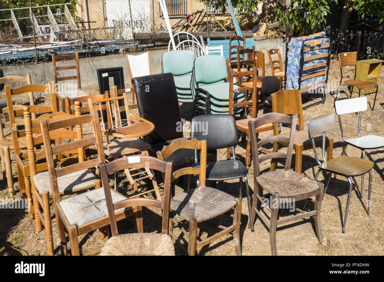 Unwanted items hi-res stock photography and images - Alamy