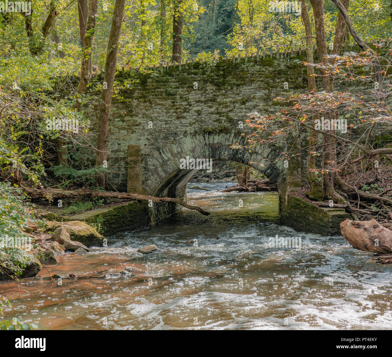 Old brick bridge hi-res stock photography and images - Alamy