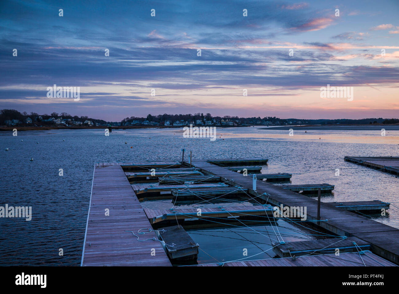 Empty Docks High Resolution Stock Photography and Images - Alamy
