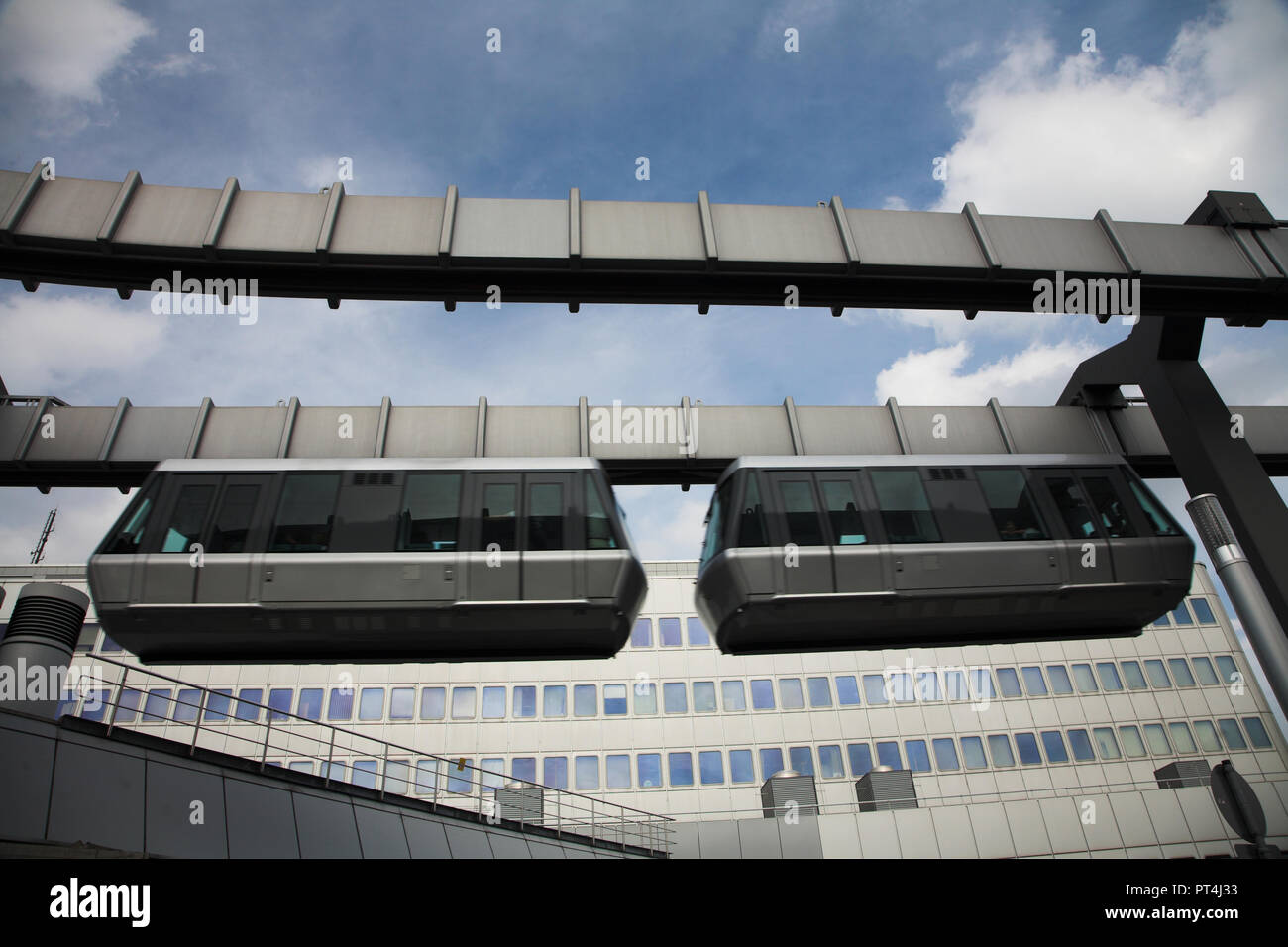 Aerial train in Dusseldorf airport Stock Photo - Alamy