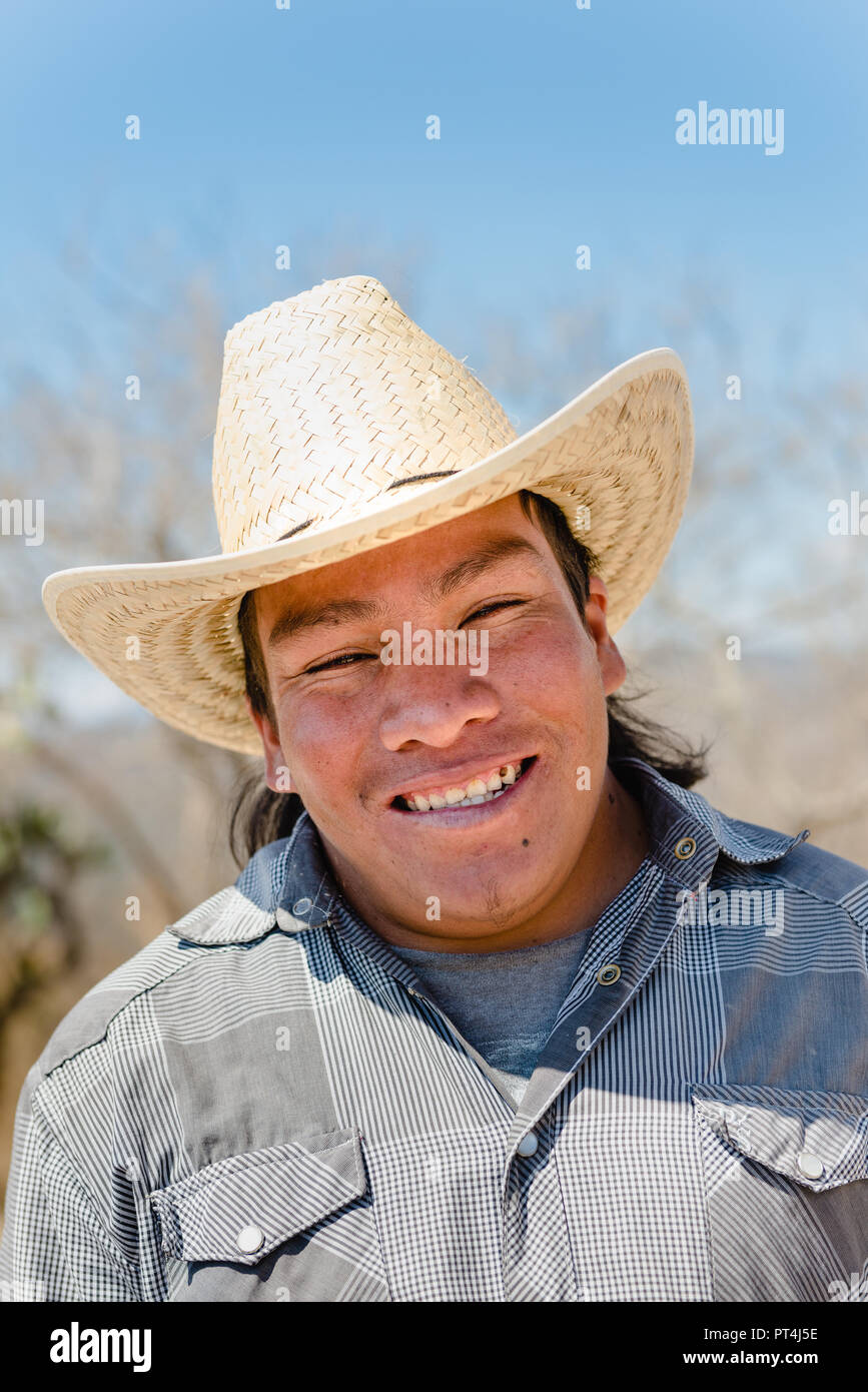Zapotec Man High Resolution Stock Photography and Images - Alamy