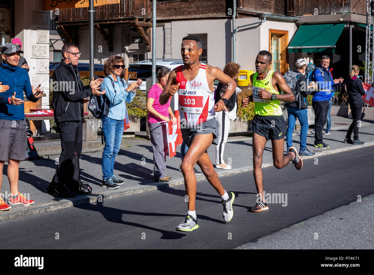 Sport runners hi-res stock photography and images - Alamy