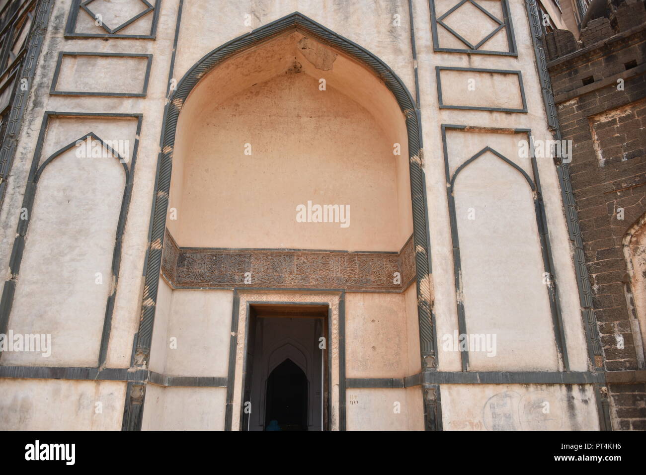 Dargah Hazrath Nemat Ullah Shah Kirmani, Bidar,Karnataka Stock Photo ...