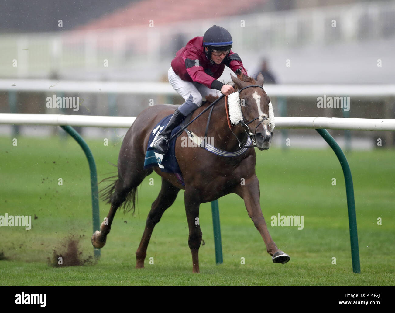 Sun chariot hi-res stock photography and images - Alamy