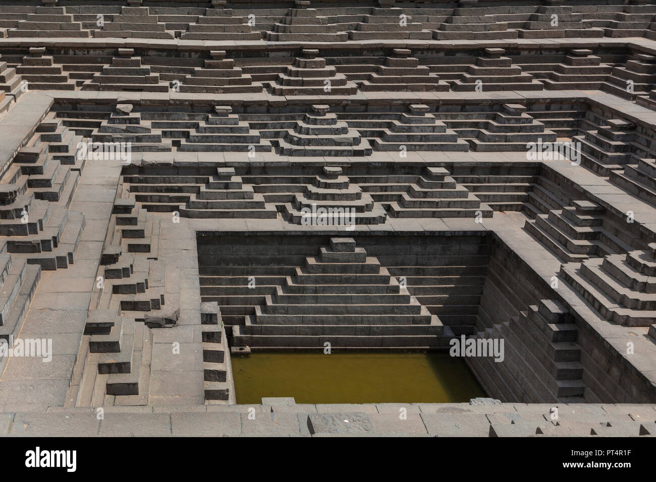 Indian step well hi-res stock photography and images - Alamy