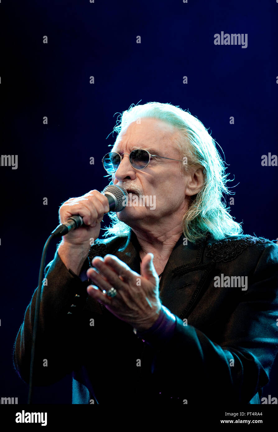 Christophe singer hi-res stock photography and images - Alamy