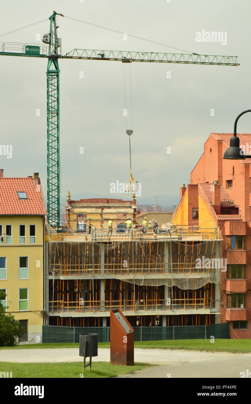 Formwork carpenters hi-res stock photography and images - Alamy