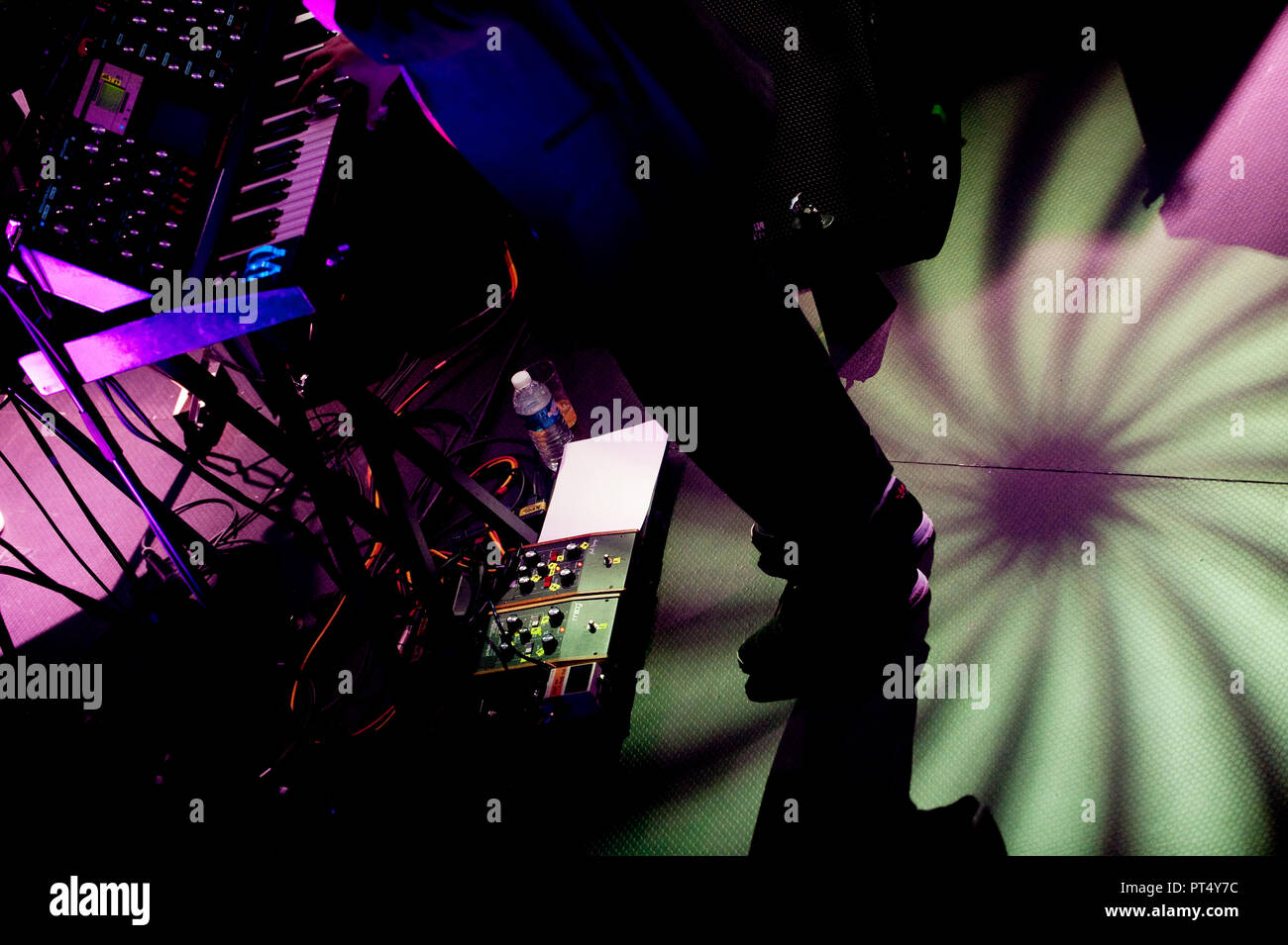 Electropop hi-res stock photography and images - Alamy