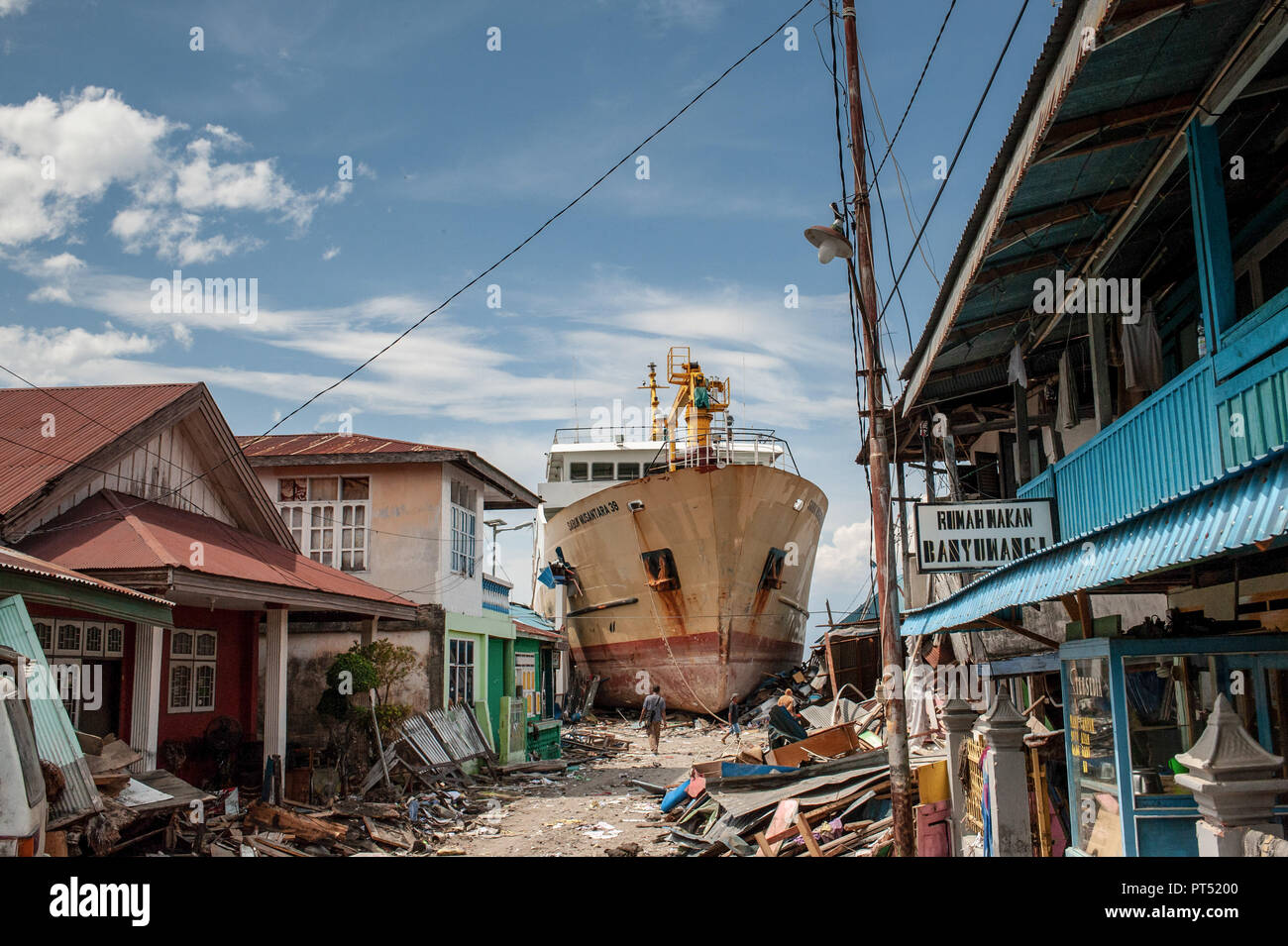 Wani village hi-res stock photography and images - Alamy
