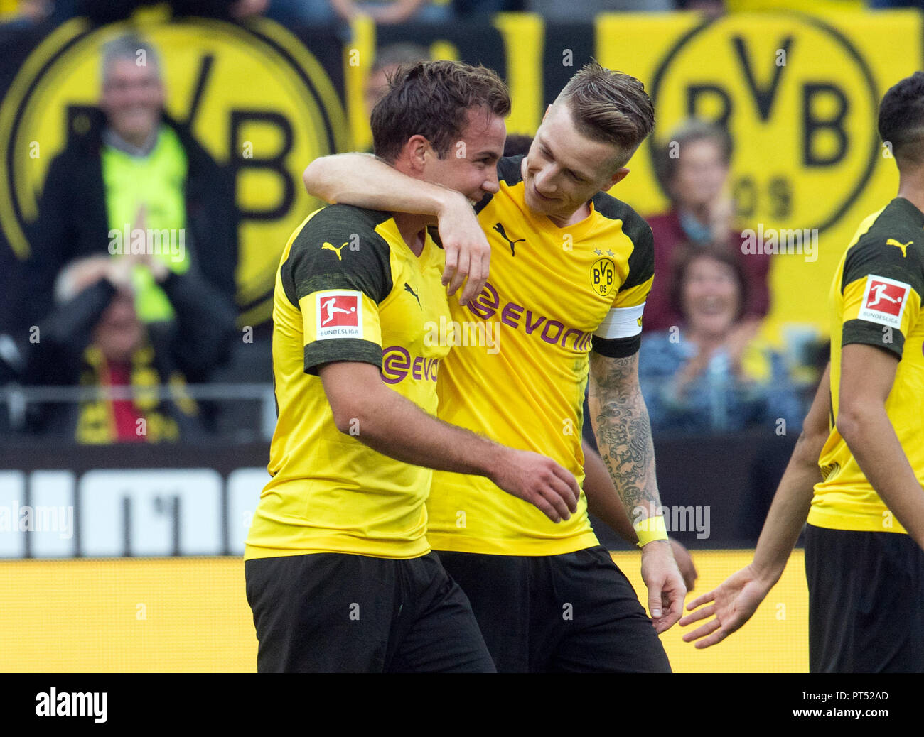 Marco Reus And Mario Gotze And Ozil