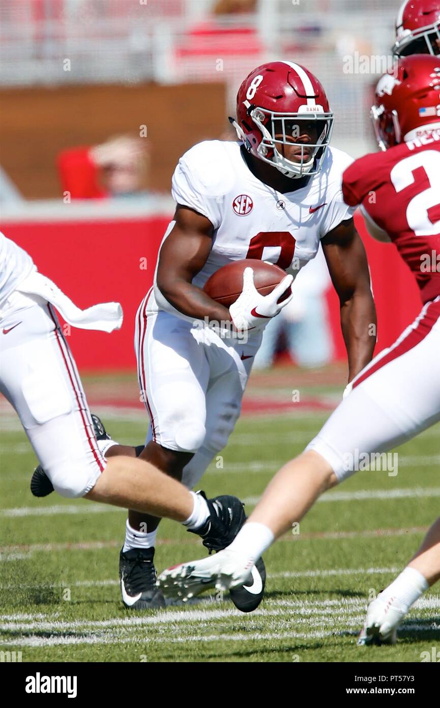 Oct 6, 2018: Josh Jacobs #8 Alabama running back comes through the line ...