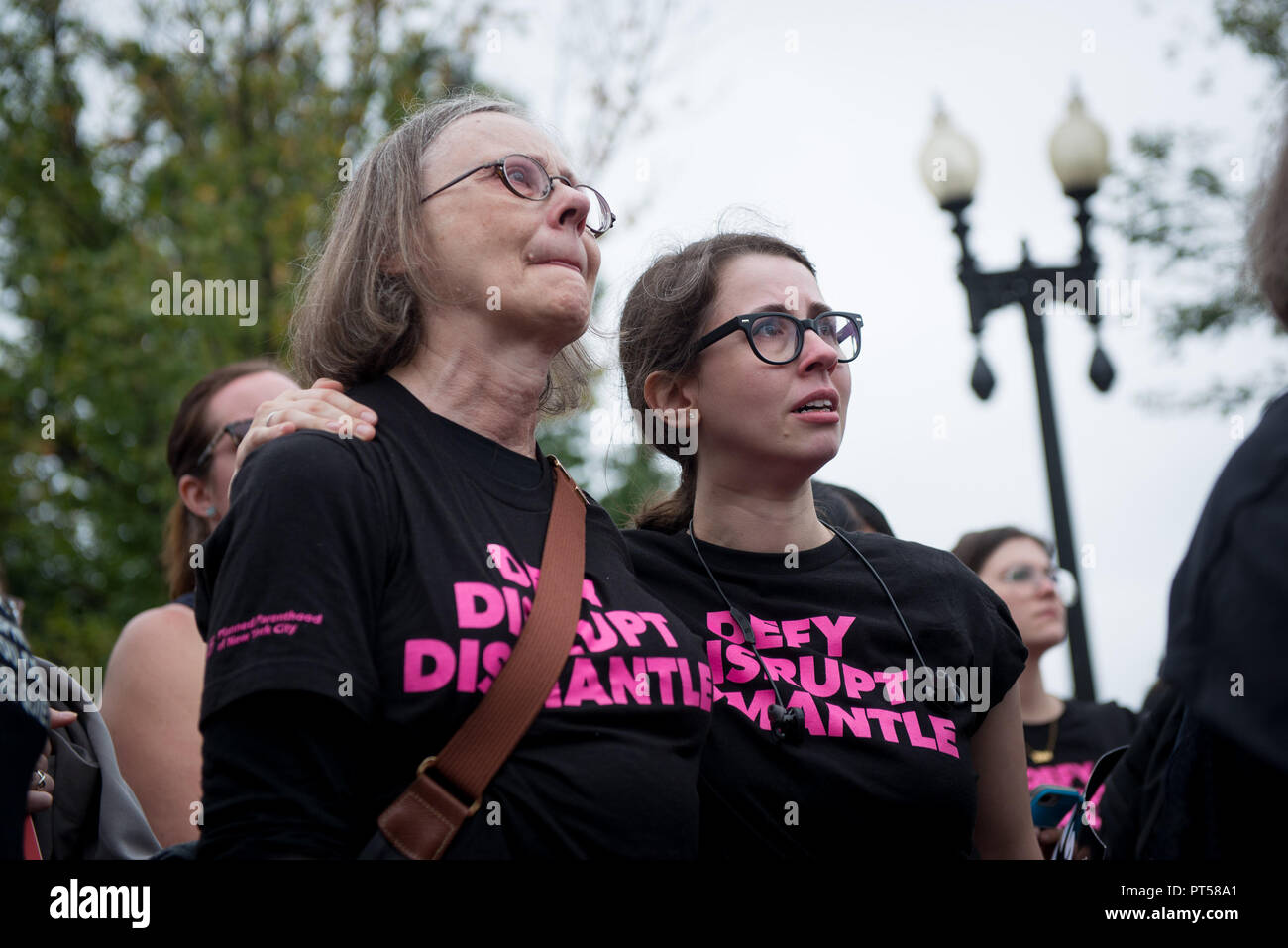 Washington, DC, USA. 6th Oct, 2018. Hundreds of protesters gather ...
