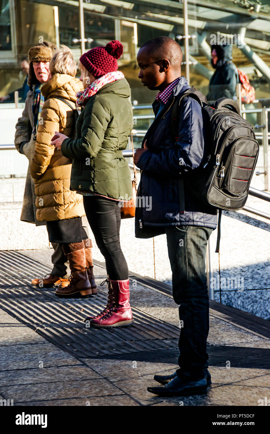 Commuter people hi-res stock photography and images - Alamy