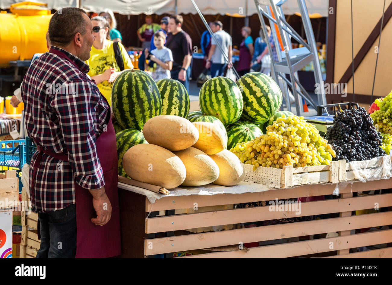 Watermelon salesman hi-res stock photography and images - Alamy