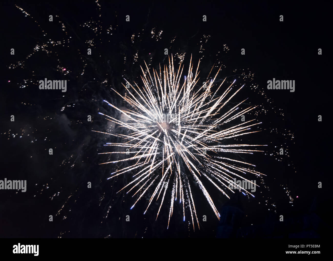November firework hi-res stock photography and images - Alamy
