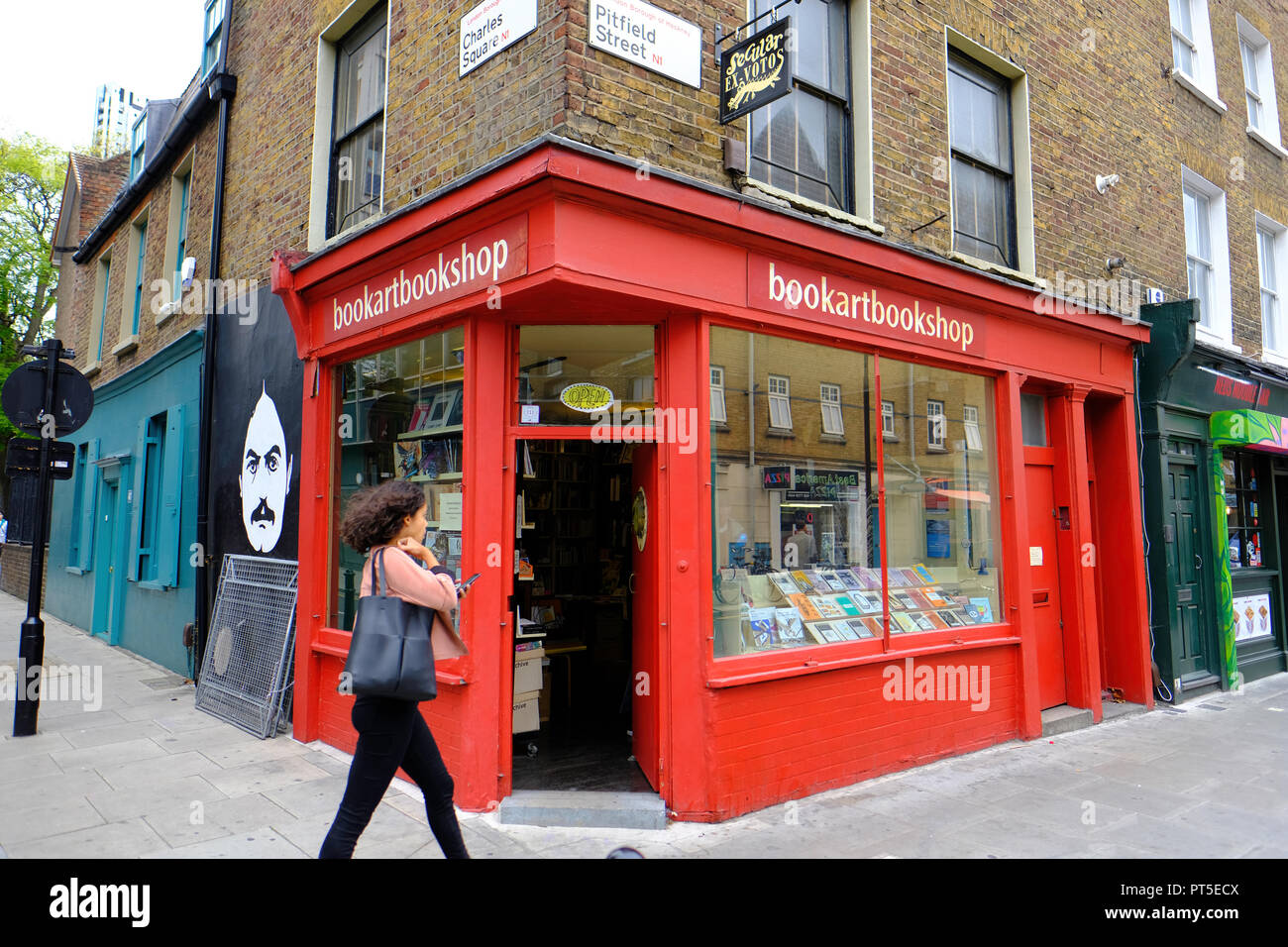 Art Bookshop, Pitfield Street, N1, London, United Kingdom Stock Photo ...